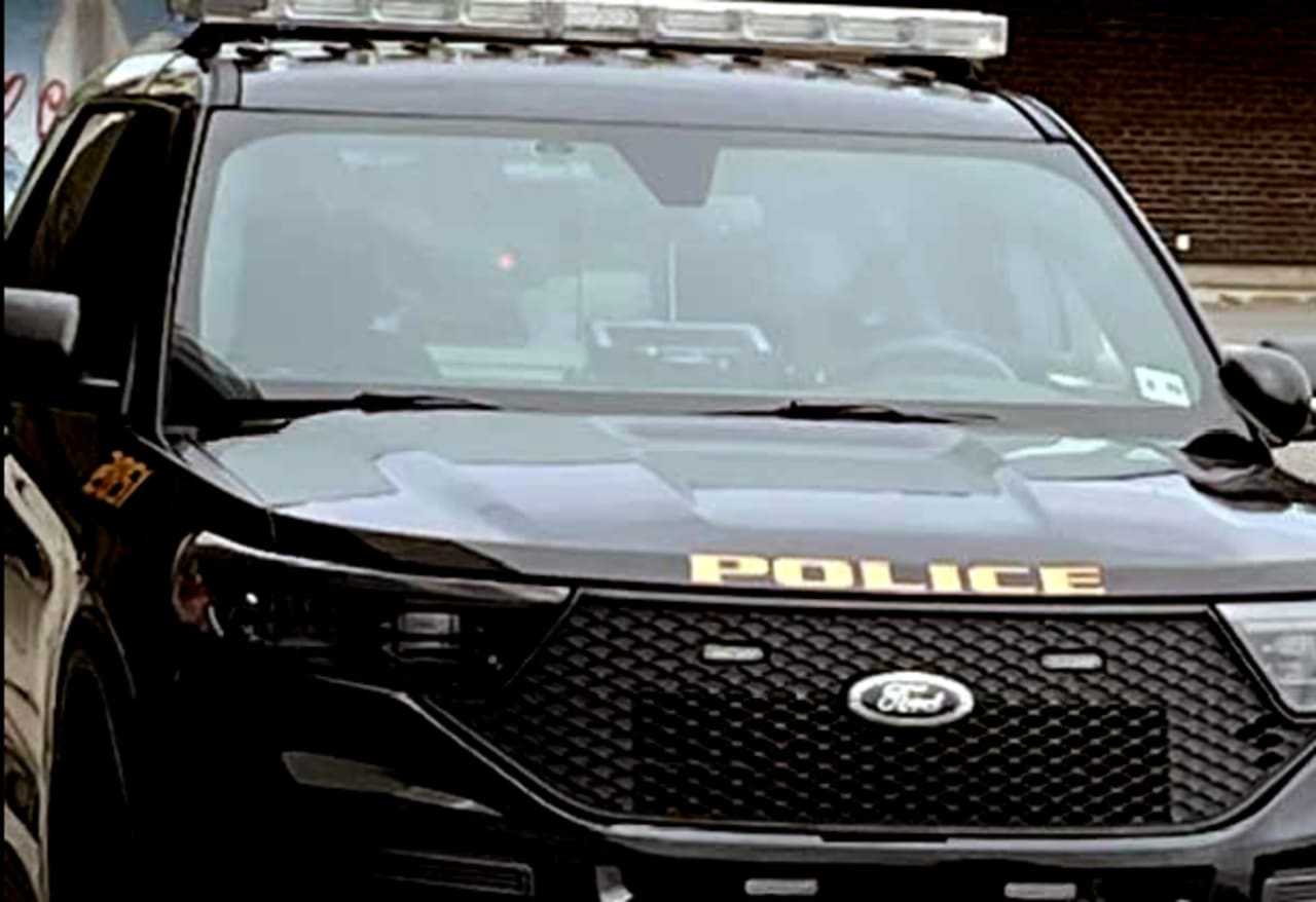 Off-Duty Jersey City Officer Burned At Crash Scene When Car Passes Road ... Off-Duty Jersey City Officer Burned At Crash Scene When Car Passes Road ...
