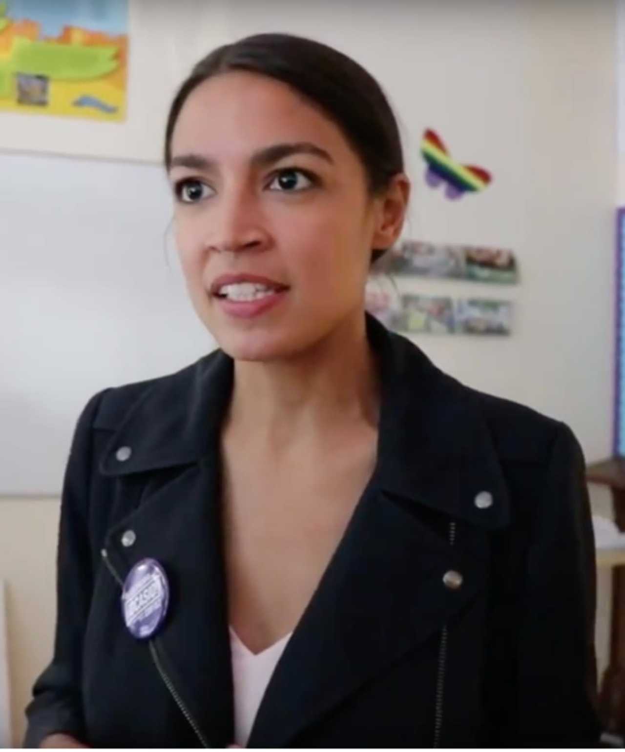 Ocasio-Cortez Draws Attention For Meager Savings, Takes Hit From Sarah ... Ocasio-Cortez Draws Attention For Meager Savings, Takes Hit From Sarah ...
