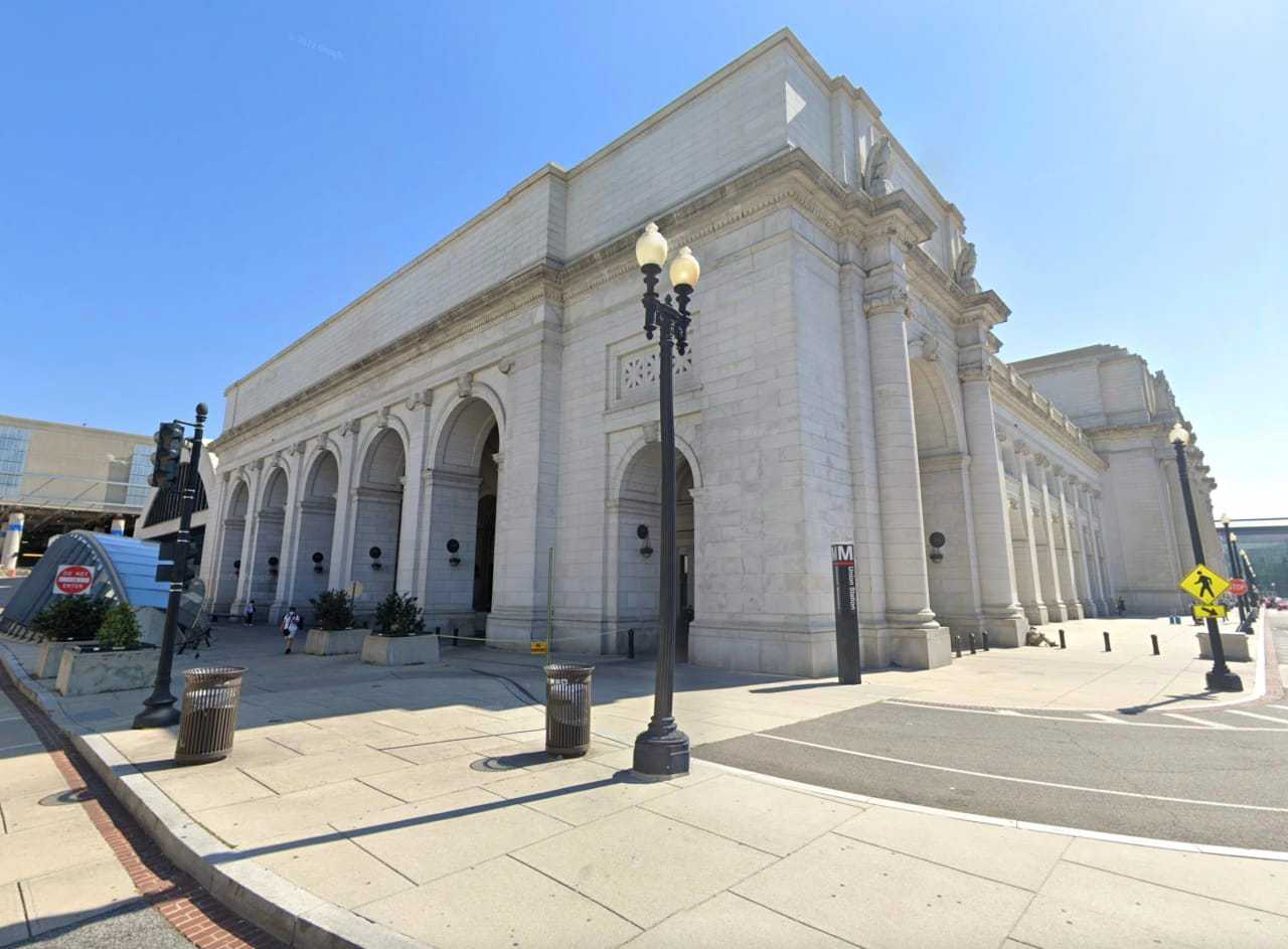 Amtrak Train Derails Outside DC Station (Updated) | Arlington Daily Voice | Your Local News for ...