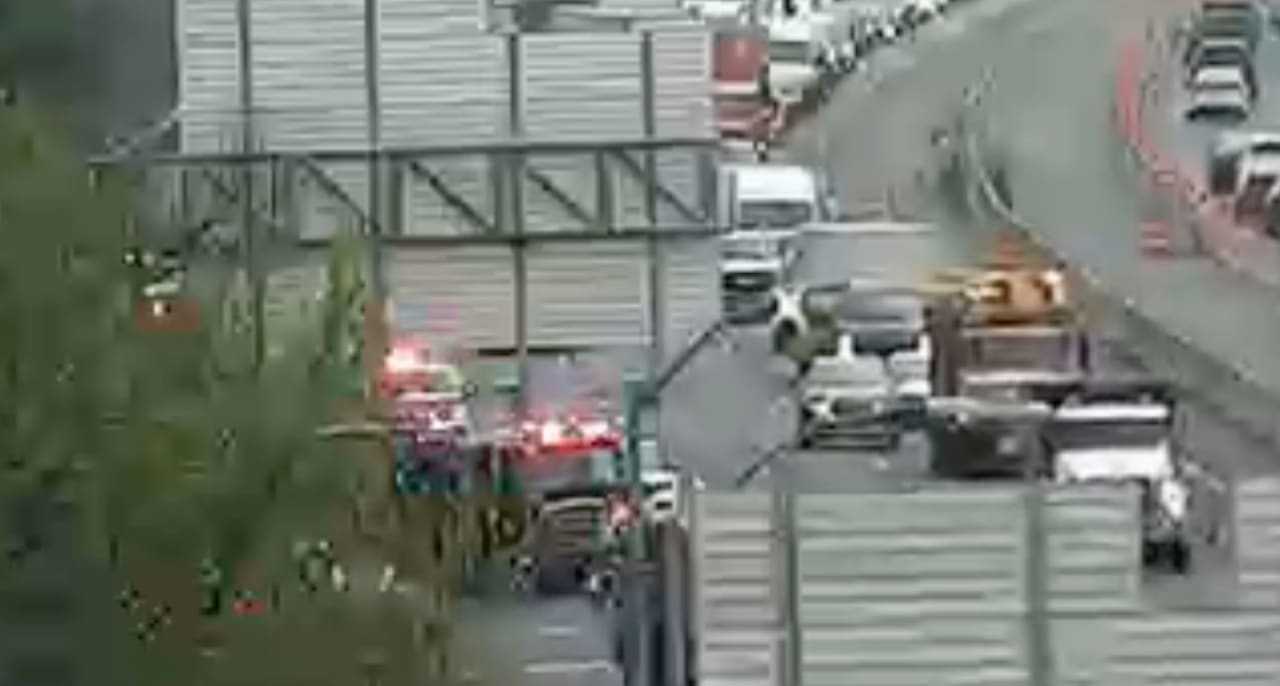 2-Car Crash Closes Portion Of I-695 Inner Loop (Developing) | Baltimore ...