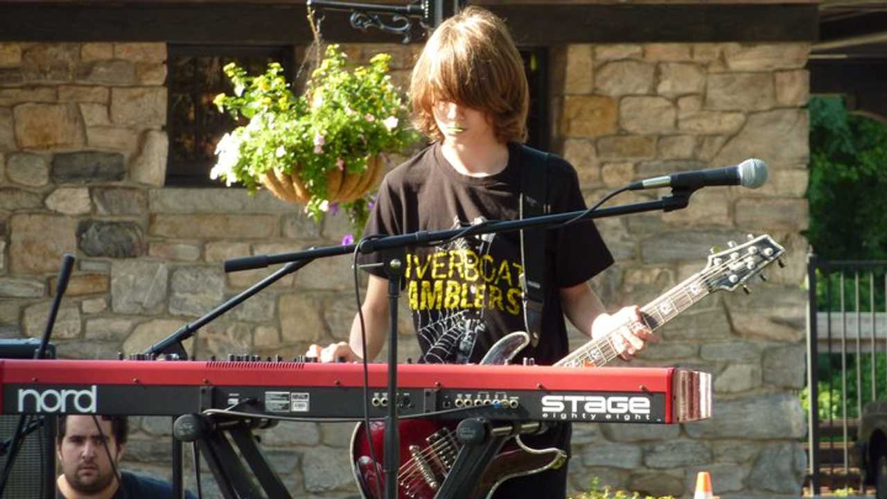 Death Of Pleasantville Student Shane Howe, 17, Is Under Investigation ...