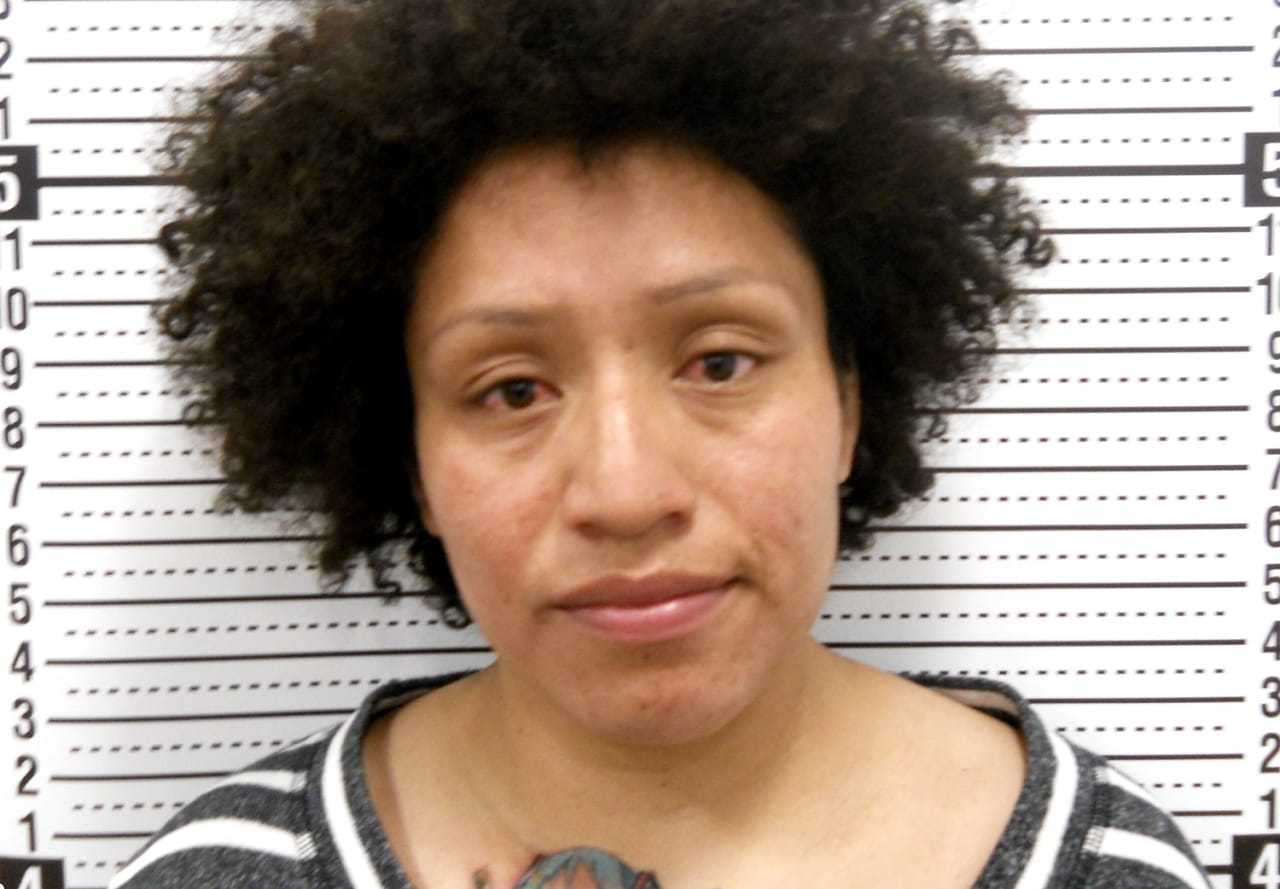 He Called Her By Another Woman's Name And Was Stabbed In The Chest ...