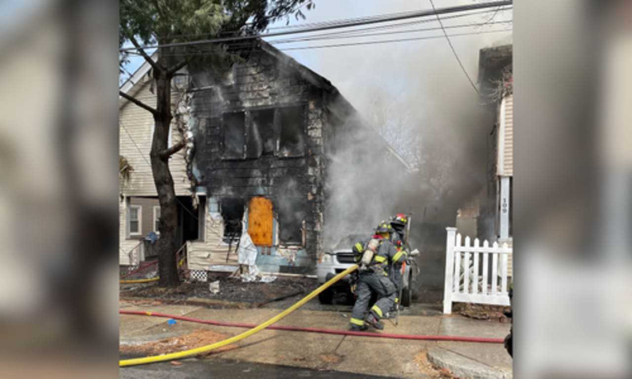 Concurrent Car Fires Set Neighboring Lynn Homes Ablaze: Officials ...
